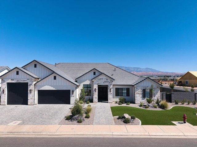 2761 E Moorland Dr, Saint George, UT 84790