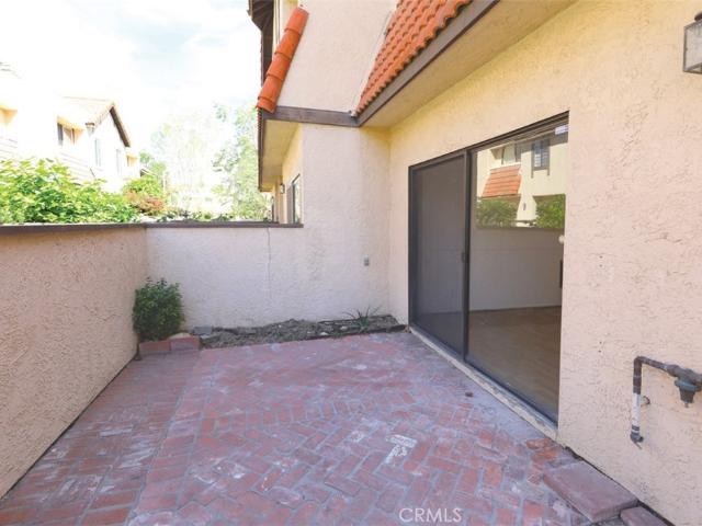 27623 Nugget Dr, Unit 4, Canyon Country, CA 91387 | MLS #SR26066