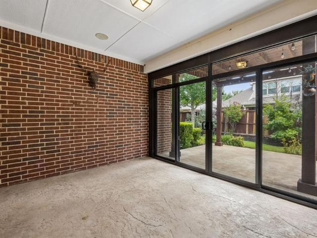 2762 Chatswood Drive