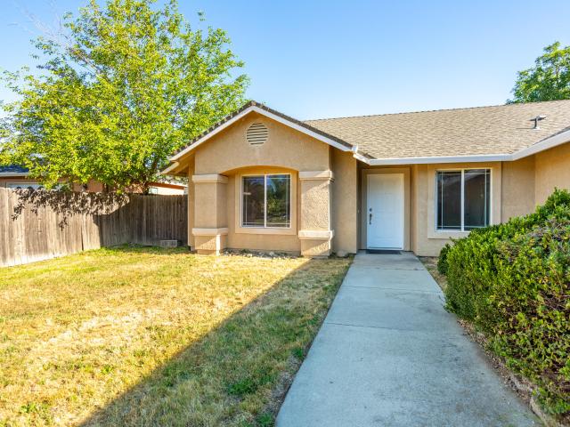 2762 Citrine Ave, Redding, CA 96001 | MLS #26 1495 | Compass