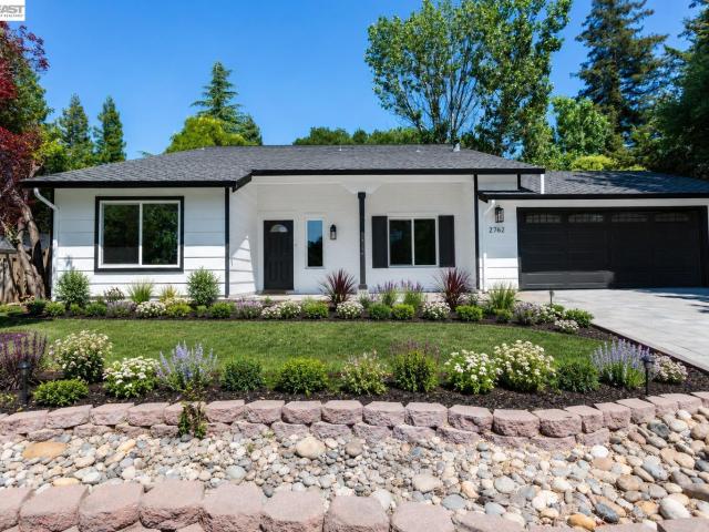2762 Derby Dr