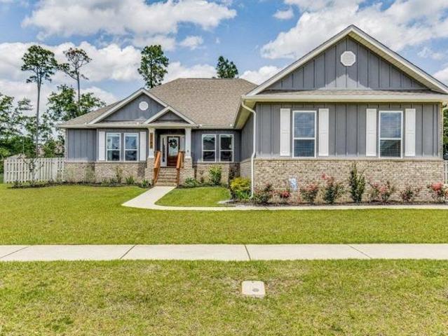 2762 Elkhorn Dr, Pace, FL 32571