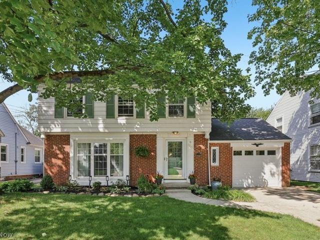 2762 Gasser Blvd, Rocky River, OH 44116