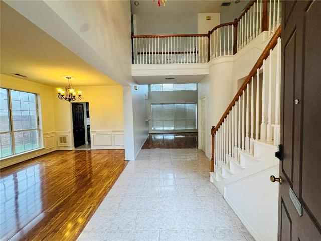 2762 Hillview Dr, Lewisville, TX 75067 | MLS #21255 | Compass