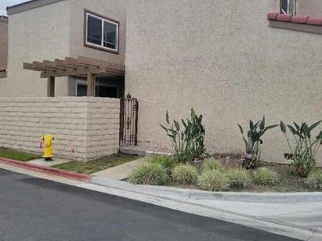 2762 Via Segovia #86, Fullerton, CA 92835
