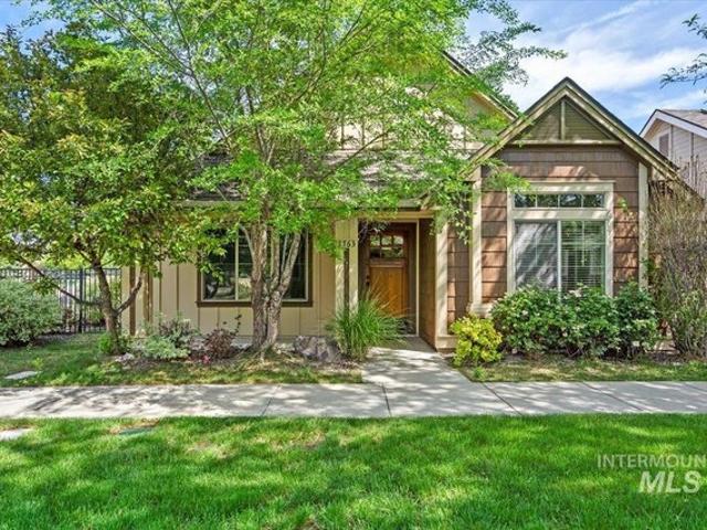 2763 E Deerhill Dr, Meridian, ID 83642