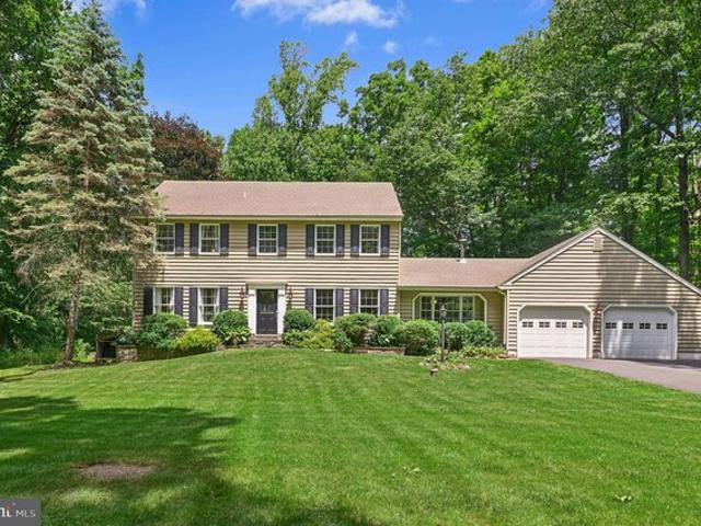 2763 Township Rd, Riegelsville, PA 18077