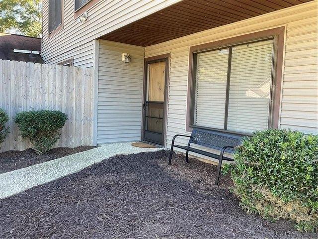 2763 Whitewater Ct, Austell, GA 30106