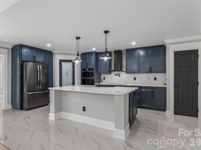276 Coopers Drive