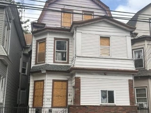 276 Carroll St, Paterson, NJ 07501