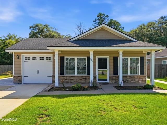 276 Bridgewater Ln, Darien, GA 31305