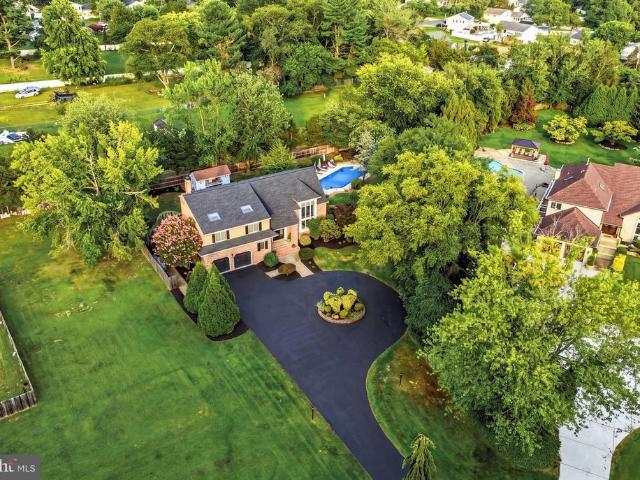 276 Greentree Road