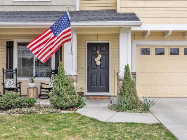 276 E Anton St