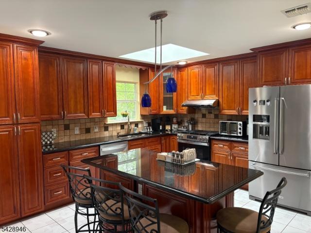 276 Edwards Rd