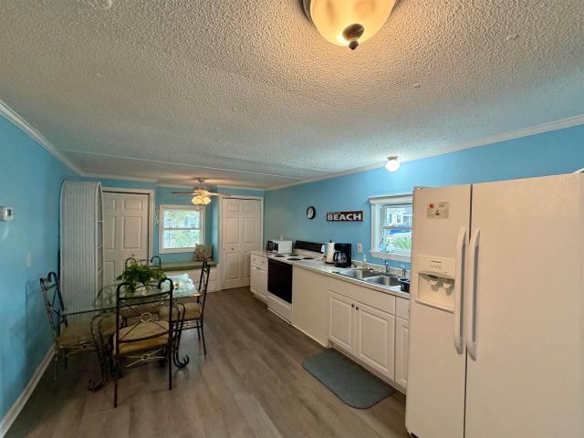 276 Flamingo Ct