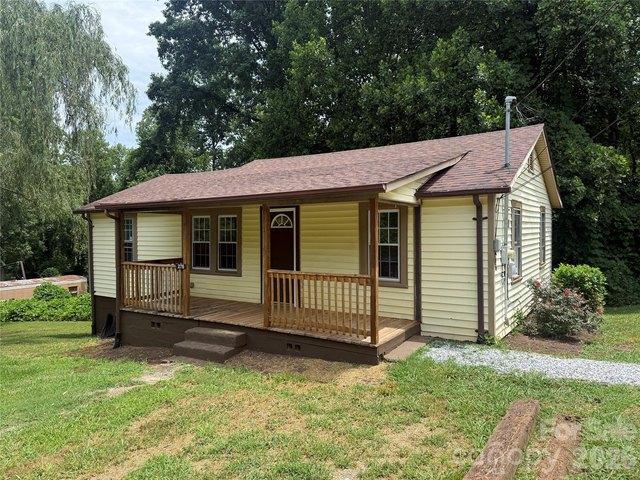 276 Kathy St, Marion, NC 28752