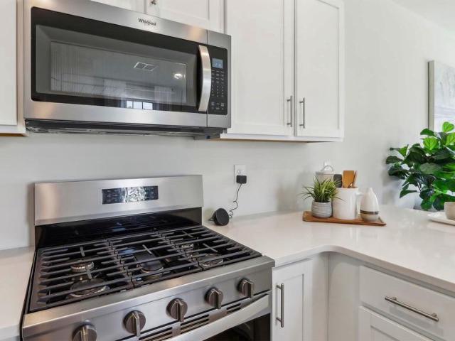 276 Hermosa Drive