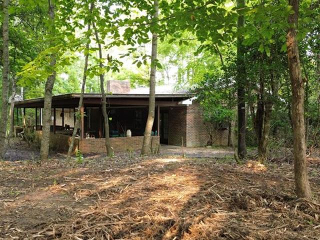 276 Oak Dr, Spring City, TN 37381
