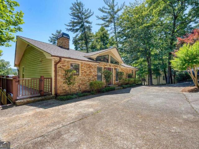 276 Lancelot Loop