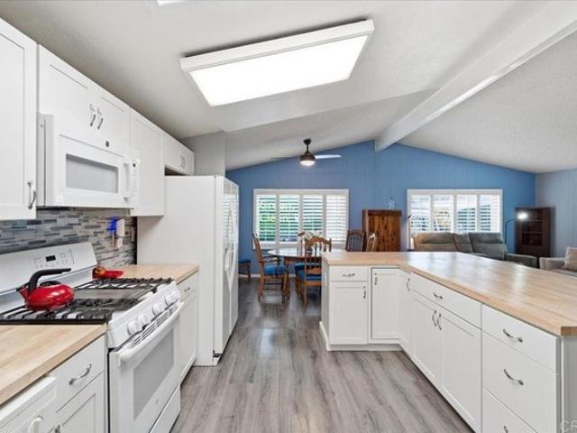 276 N El Camino Real Spc 80, Oceanside, CA 92058