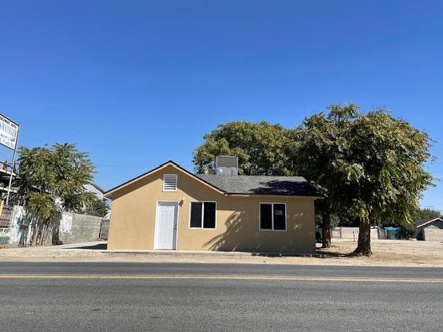 276 N Front St, Earlimart, CA 93219