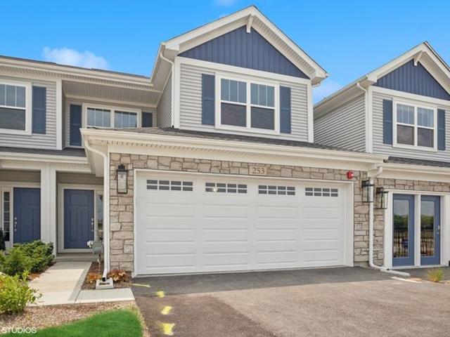 276 N Masters Dr, Addison, IL 60101