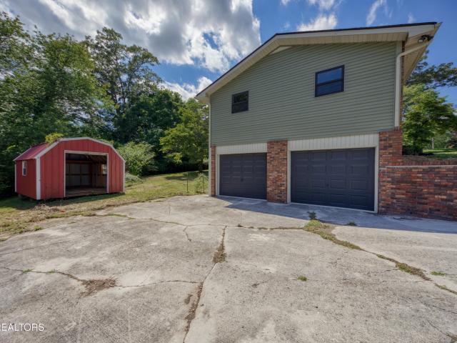276 Sherwood Rd