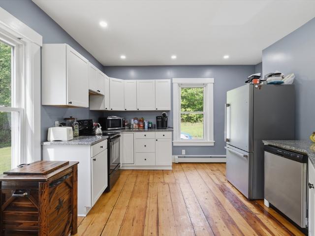 276 Pleasant St