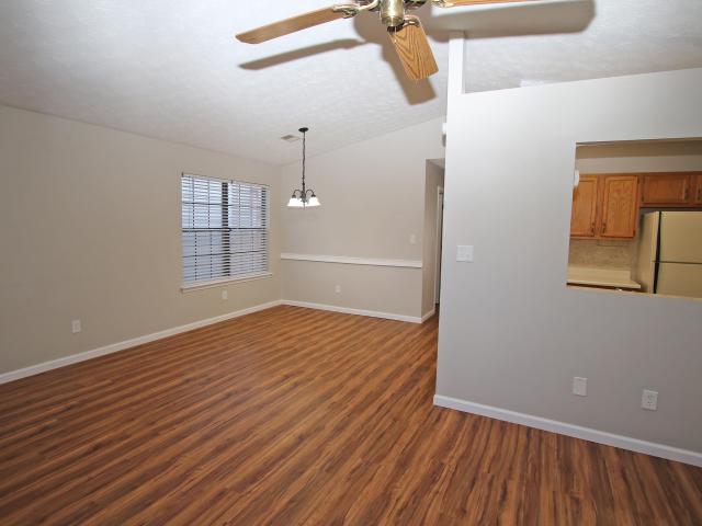 276 Pleasant Pointe Drive