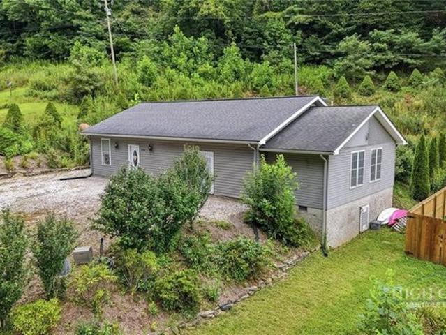 276 Wes Jones Rd, Newland, NC 28657