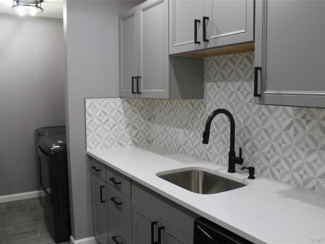 276 Temple Hill 2410