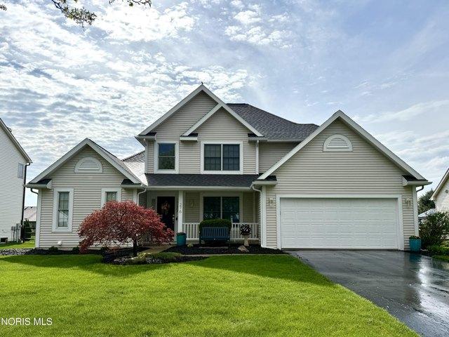 276 Twinbrook Dr, Perrysburg, OH 43551