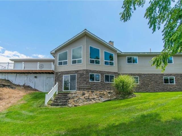 27747 Water St, Chaumont, NY 13622