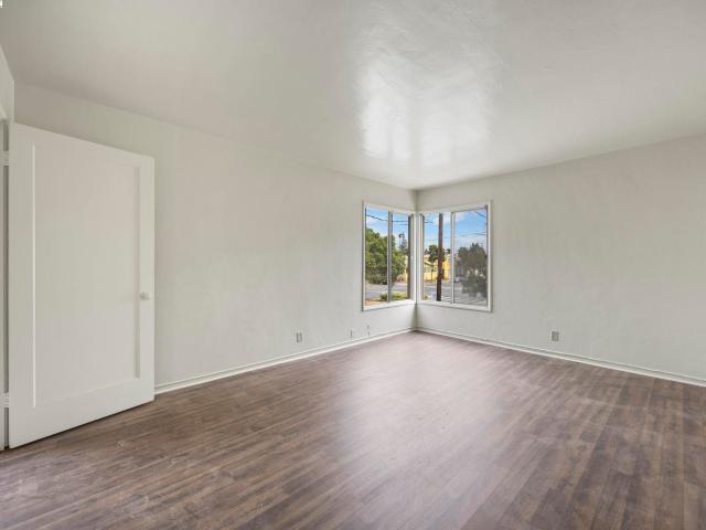 2774 Sacramento St, Berkeley, CA 94702 | MLS #41113 | Compass