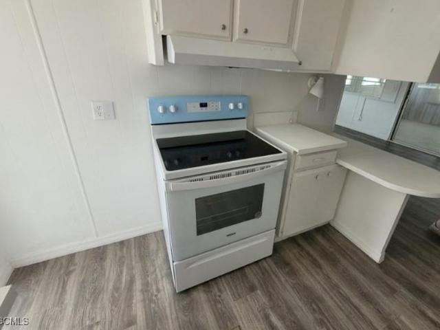2774 Wedgewood Dr, North Fort Myers, FL 33917 | MLS #2026000 | Compass