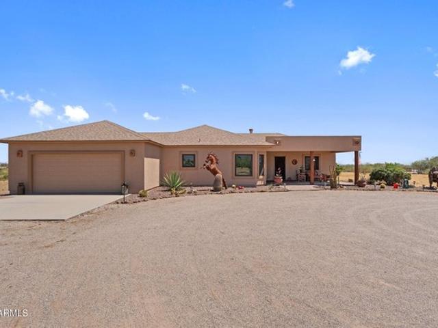 27755 S Clydesdale Ave, Congress, AZ 85332