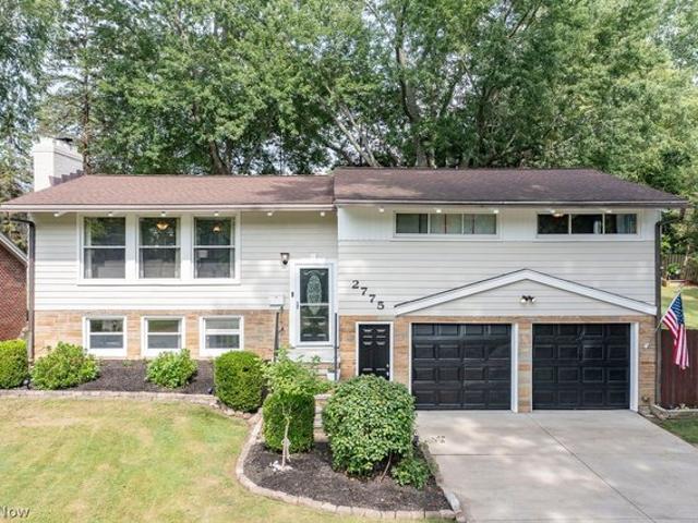 2775 Horseshoe Blvd, Westlake, OH 44145