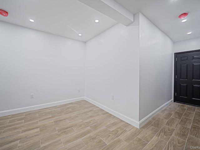 2775 Pond Place