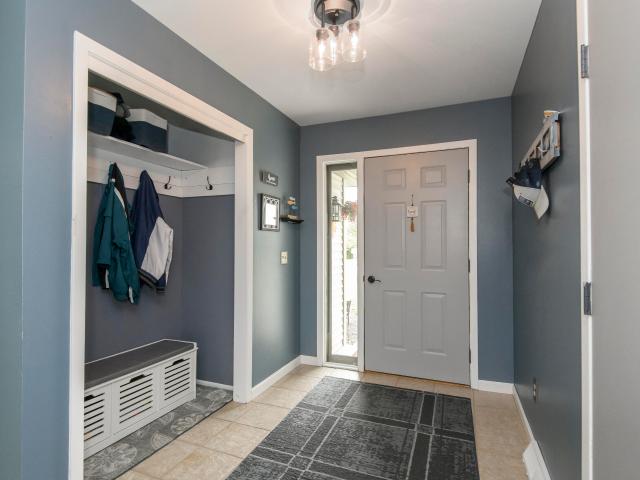 2775 Thomas Dr