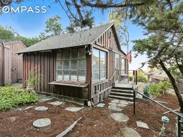 27763 Altamont Cir, Los Altos, CA