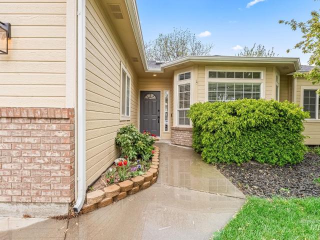 2776 N Fieldstone Way