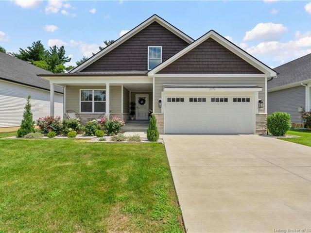 2776 Abby Woods Dr, Jeffersonville, IN 47130