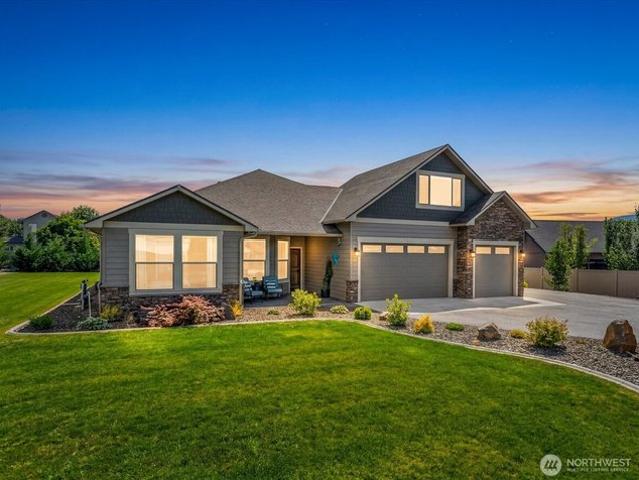 2777 NW Arlenes Ct, East Wenatchee, WA 98802