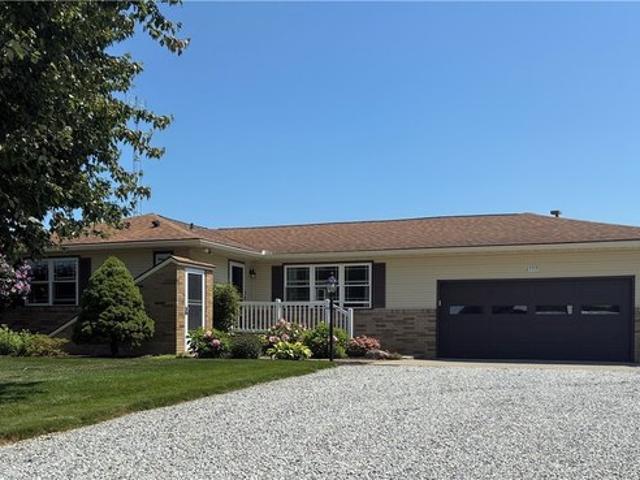 2777 N Applecreek Rd, Wooster, OH 44691