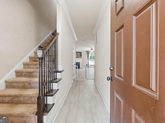 2777 Lakeview Walk