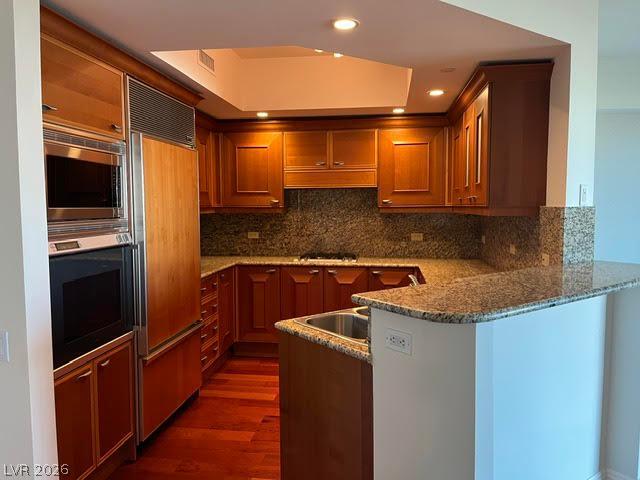 2777 paradise 608