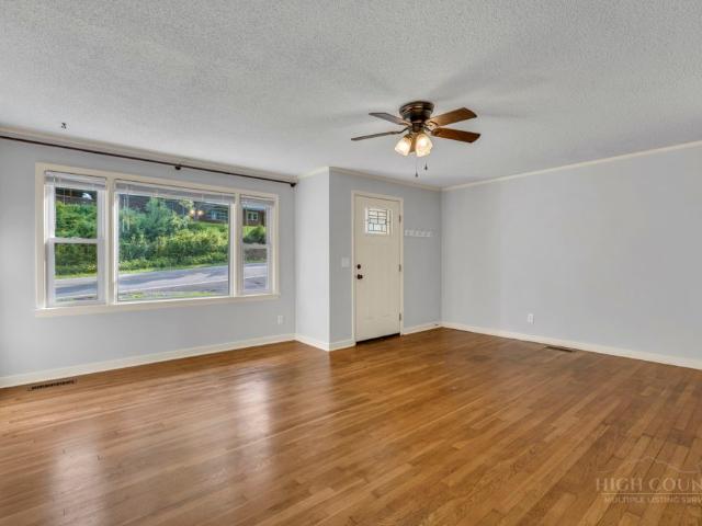 2777 US Highway 421 N