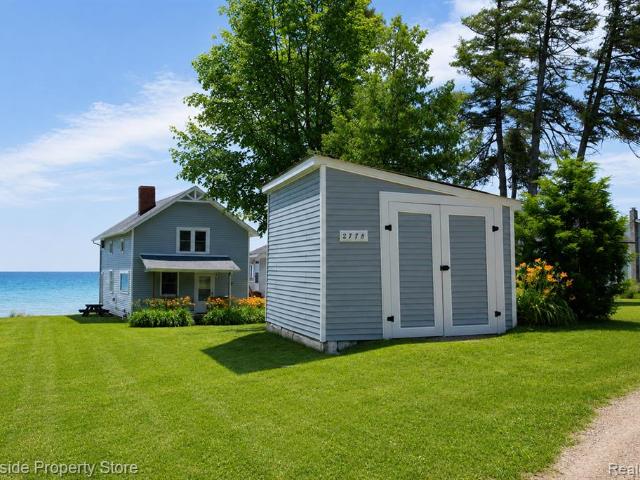 2778 N Lakeshore Road