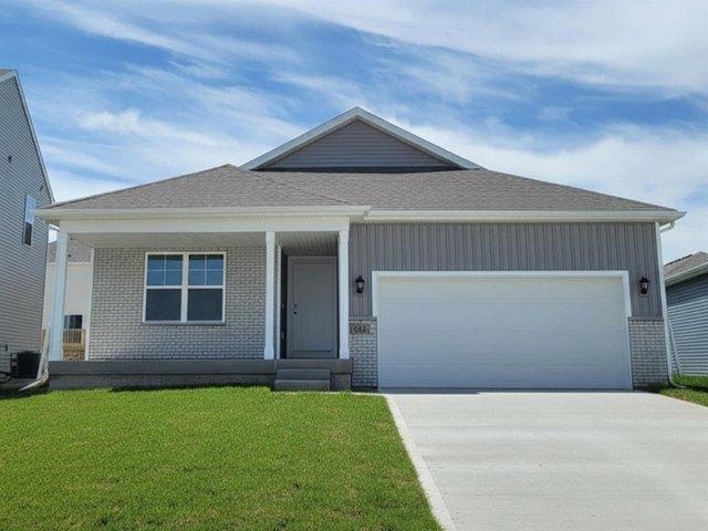 2778 Cecelia Dr, Hiawatha, IA 52233
