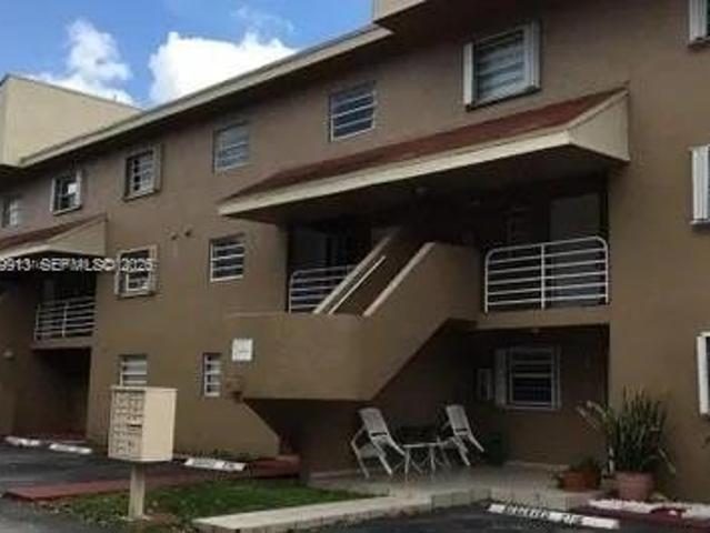 2778 W 60th St Unit 45, Hialeah, FL 33016